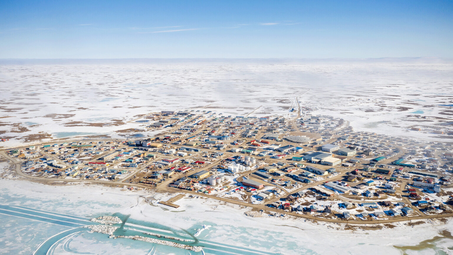 Where and When to Watch Aurora Borealis in Nunavut