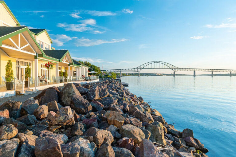 Where and When to Watch Aurora Borealis in New Brunswick